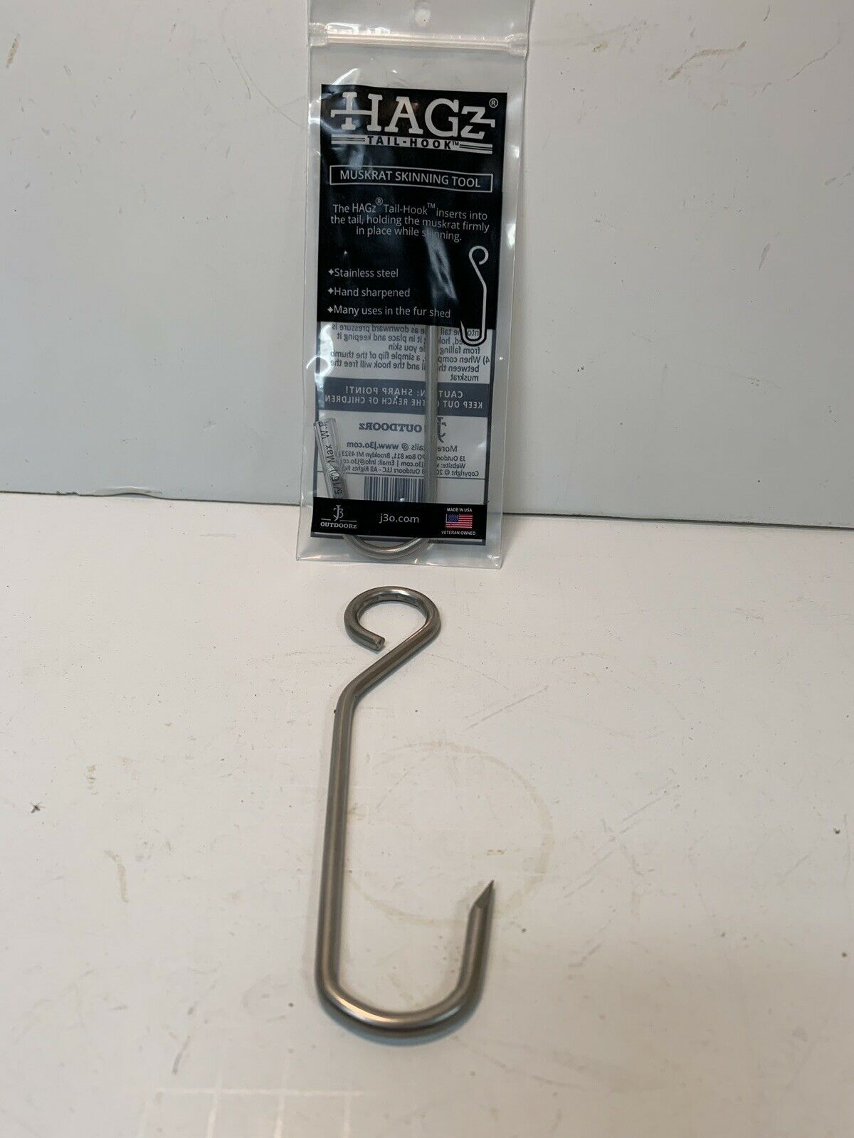 HAGZ® TAIL-HOOK® | Animal Traps & Supplies