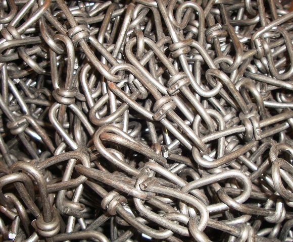 #2 Double Loop Chain. For #1 1/2 to #2 traps 100' | Animal Traps & Supplies