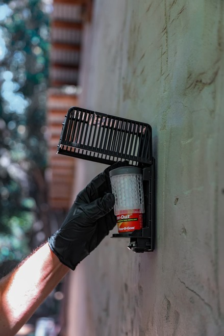 BIRD-OUT AROMATIC BIRD REPELLENT - DISPENSER | Animal Traps & Supplies